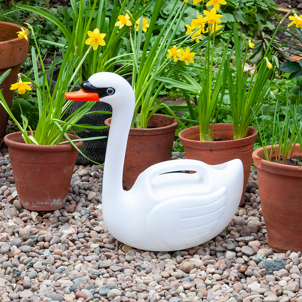 Watering can (2 ltr) - Swan | ﻿Rex London