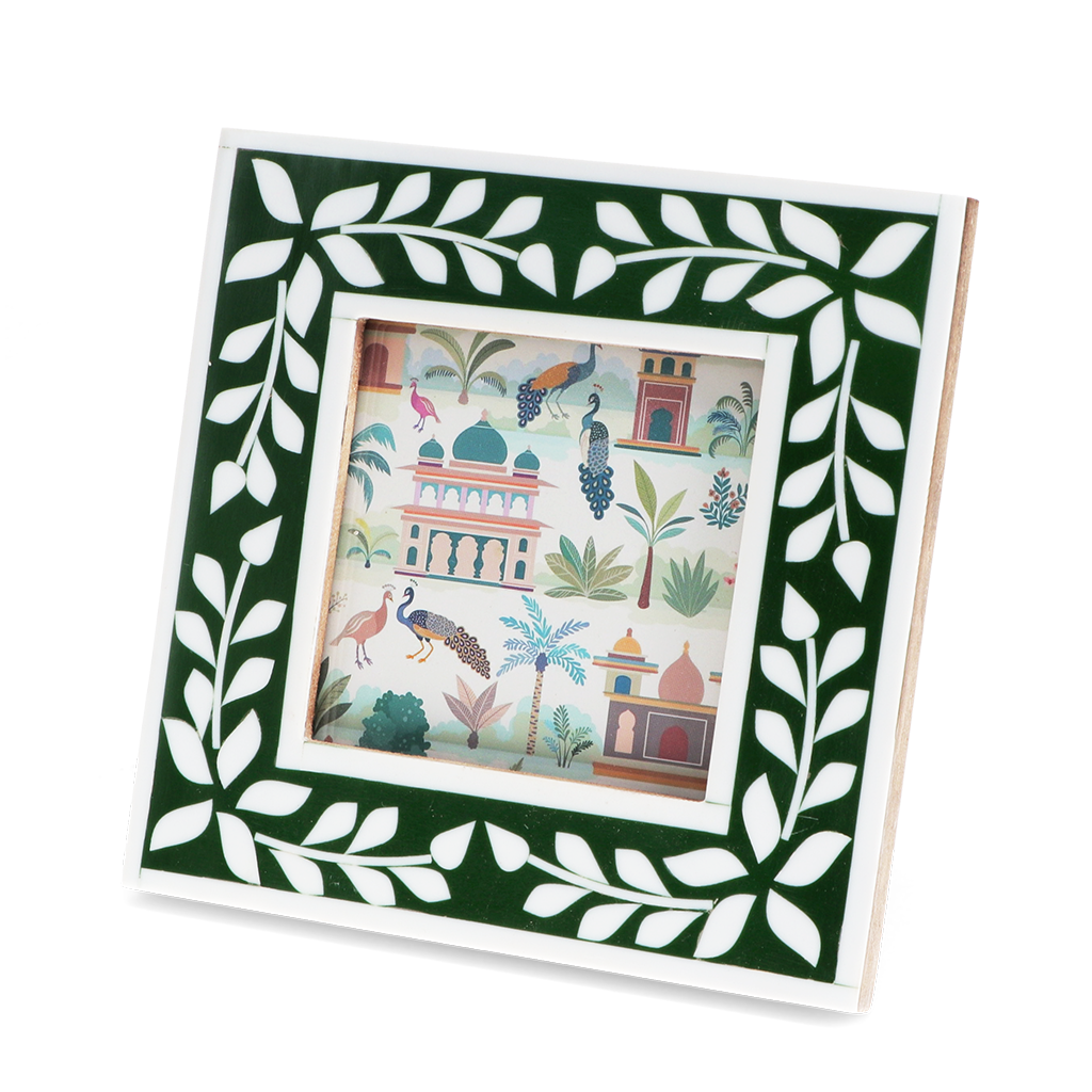 Square resin picture frame (9cm x 9cm) - Green | ﻿Rex London