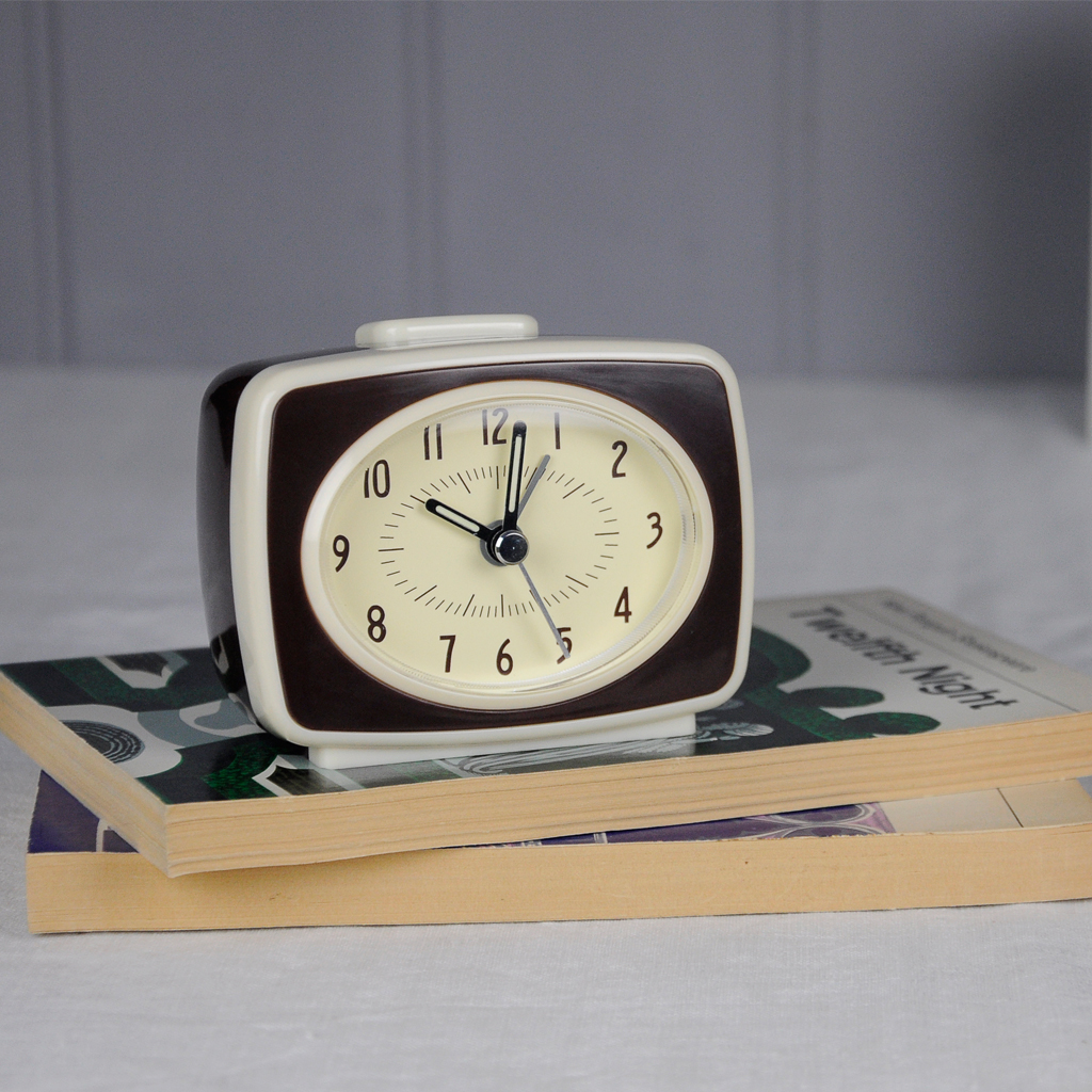 RETRO TV STYLE BROWN ALARM CLOCK | ﻿Rex London