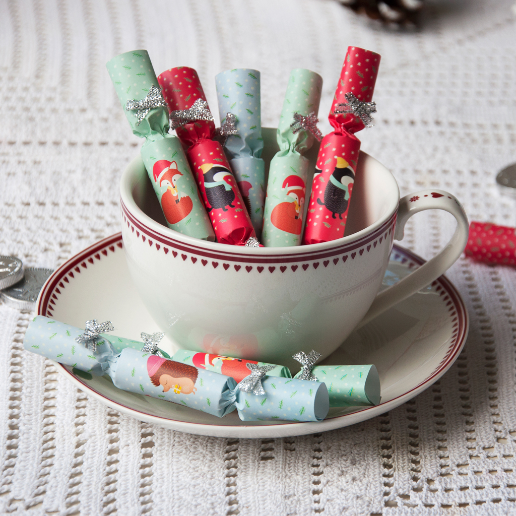 SET OF 8 RUSTY AND FRIENDS SAUCER CRACKERS | ﻿Rex London