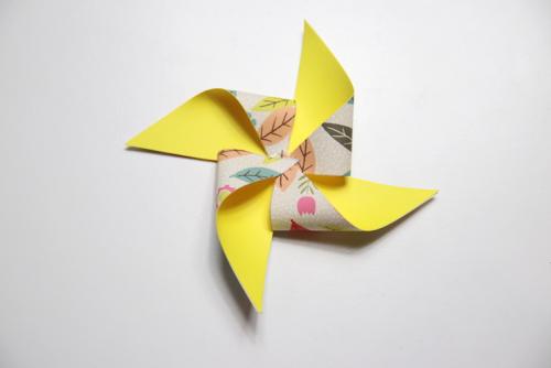 How to make a daffodil pinwheel this half term holiday | Rex London blog