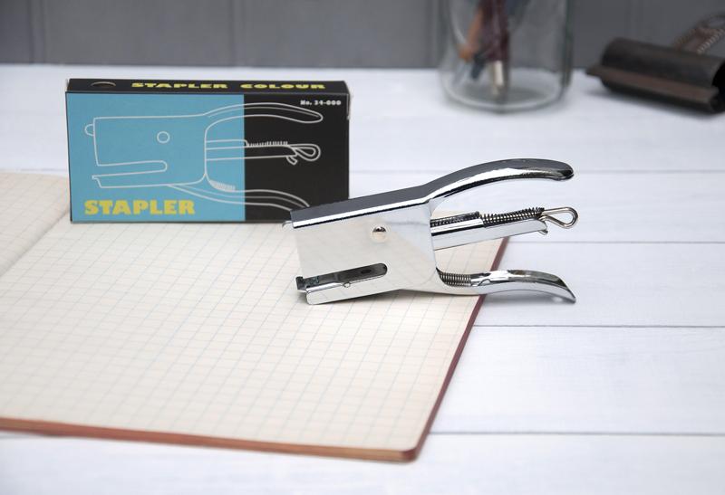 Agrafeuse Chien Argenté | ﻿Rex London