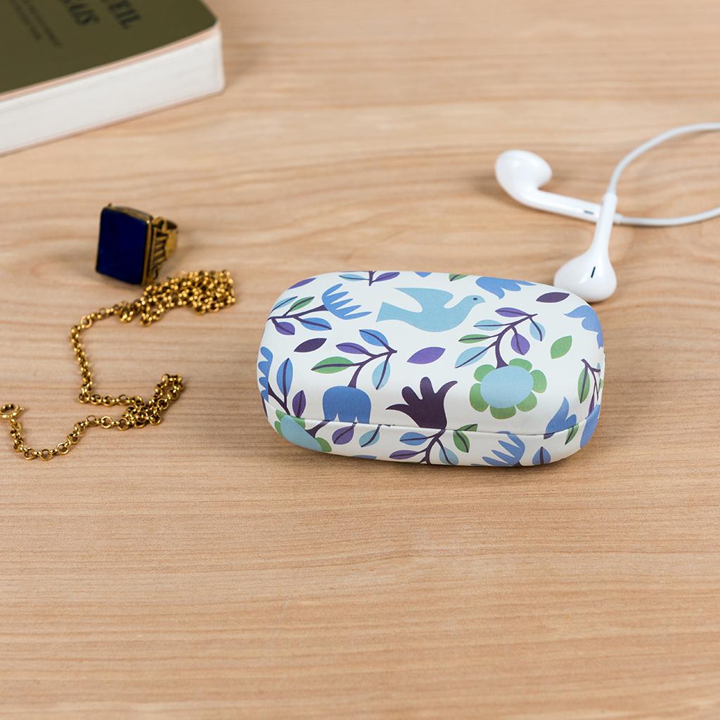 Folk Doves Mini Travel Case | ﻿Rex London