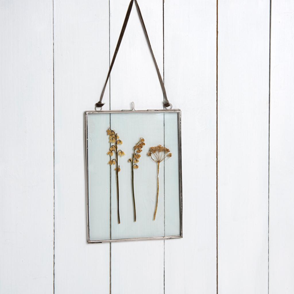 Glass Hanging Frame In Silver 15x20cm | ﻿Rex London