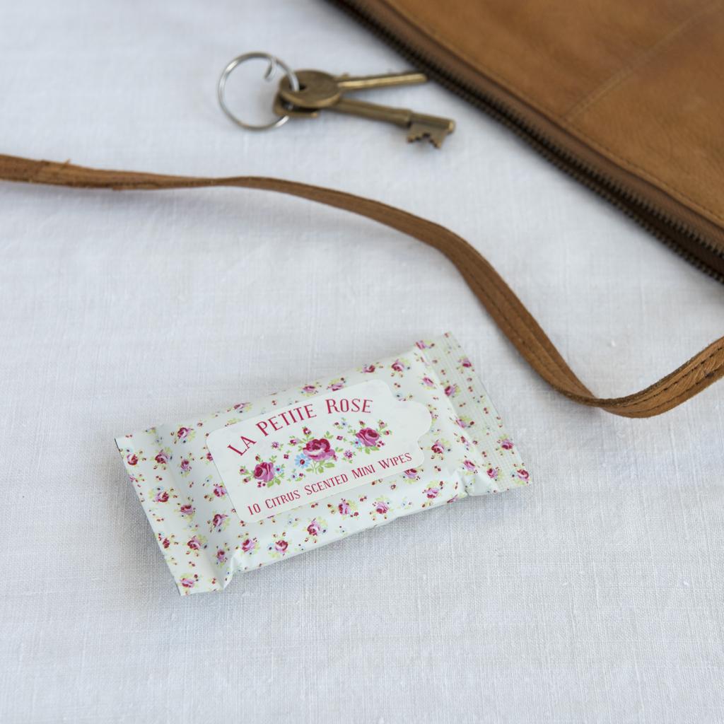 La Petite Rose Mini Wet Wipes | ﻿Rex London