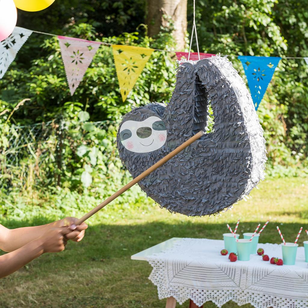 Sydney The Sloth Pinata | ﻿Rex London