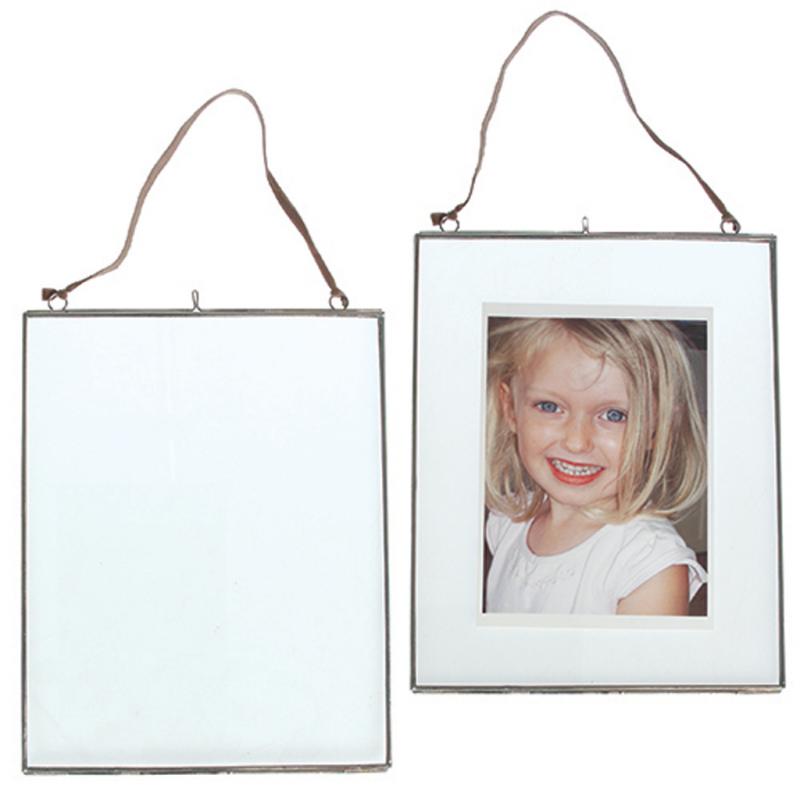 GLASS HANGING FRAME IN SILVER 25X20CM | ﻿Rex London