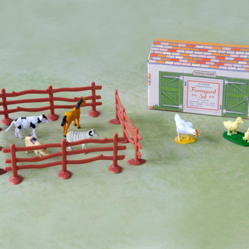 Traditional Farmyard Play Set | ﻿Rex London